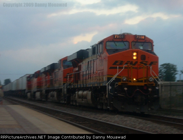 BNSF 7508 Flys Past Fullerton on an Overcast Day